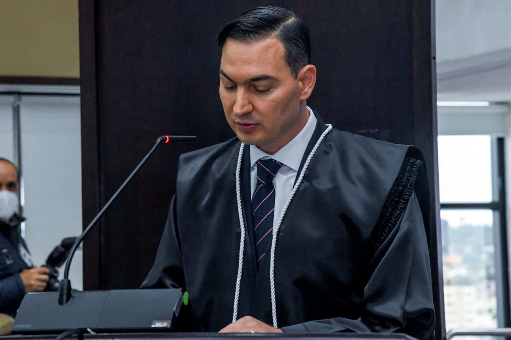 Eduardo Cambi toma posse como desembargador do TJPR